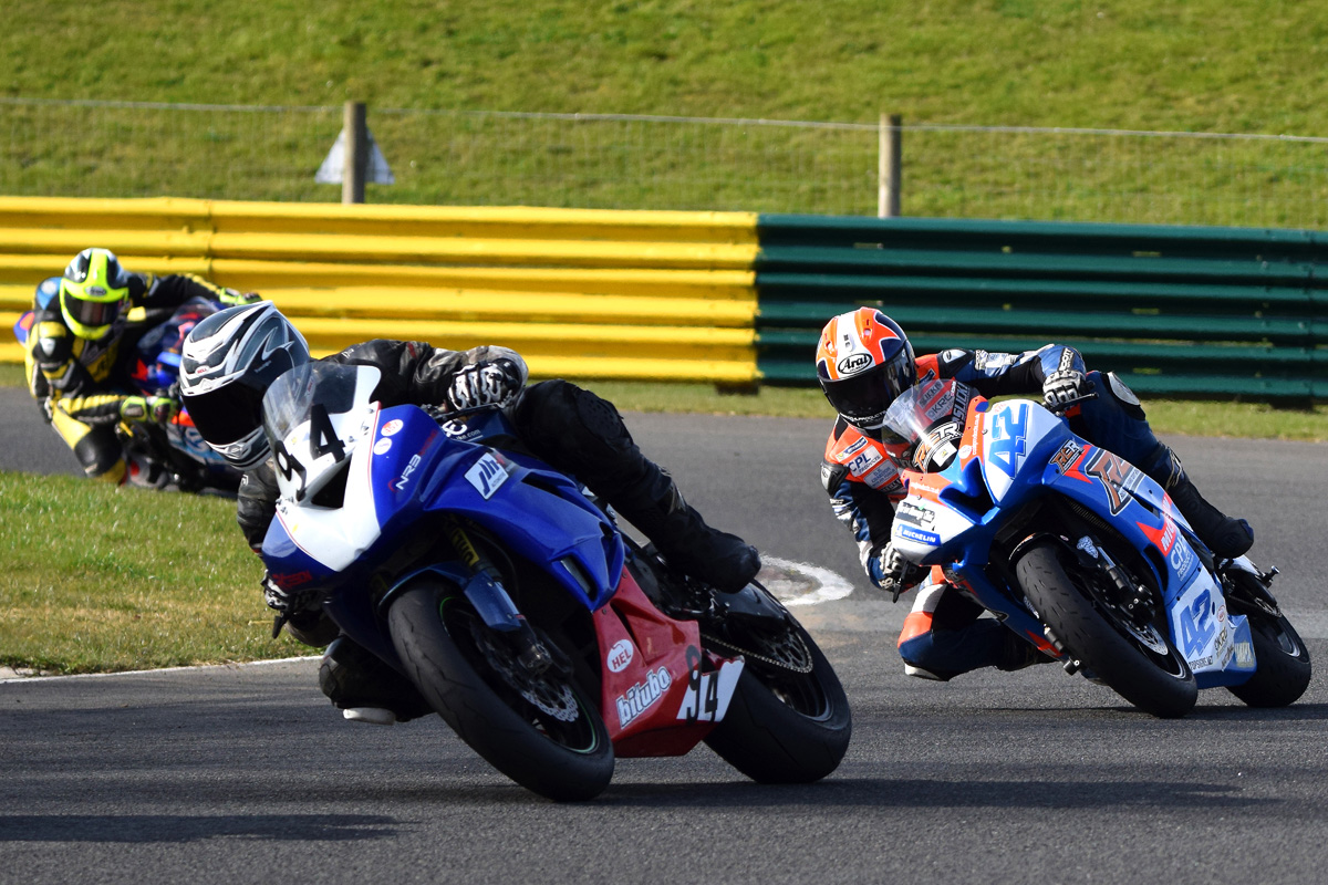 Battle of Britain - Solos & Sidecars | Motorsport Timing UK